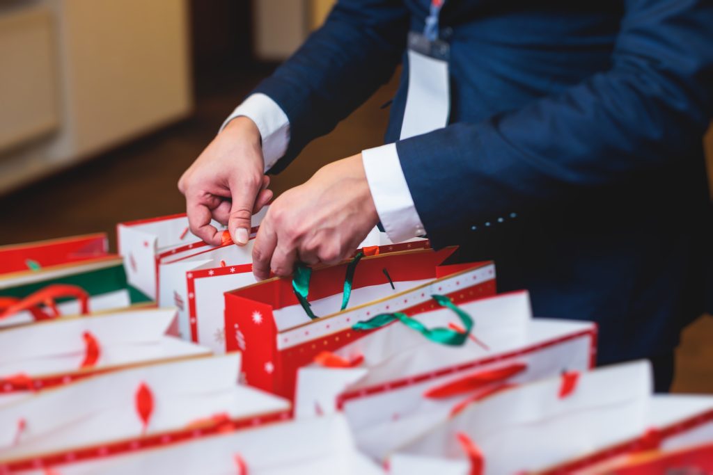 The Top 7 Creative Ways to Use Custom Merchandise at Your Next Event ...